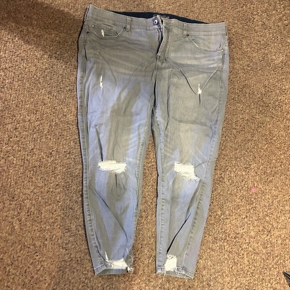 torrid | Jeans | Torrid Distressed Jeans | Poshmark